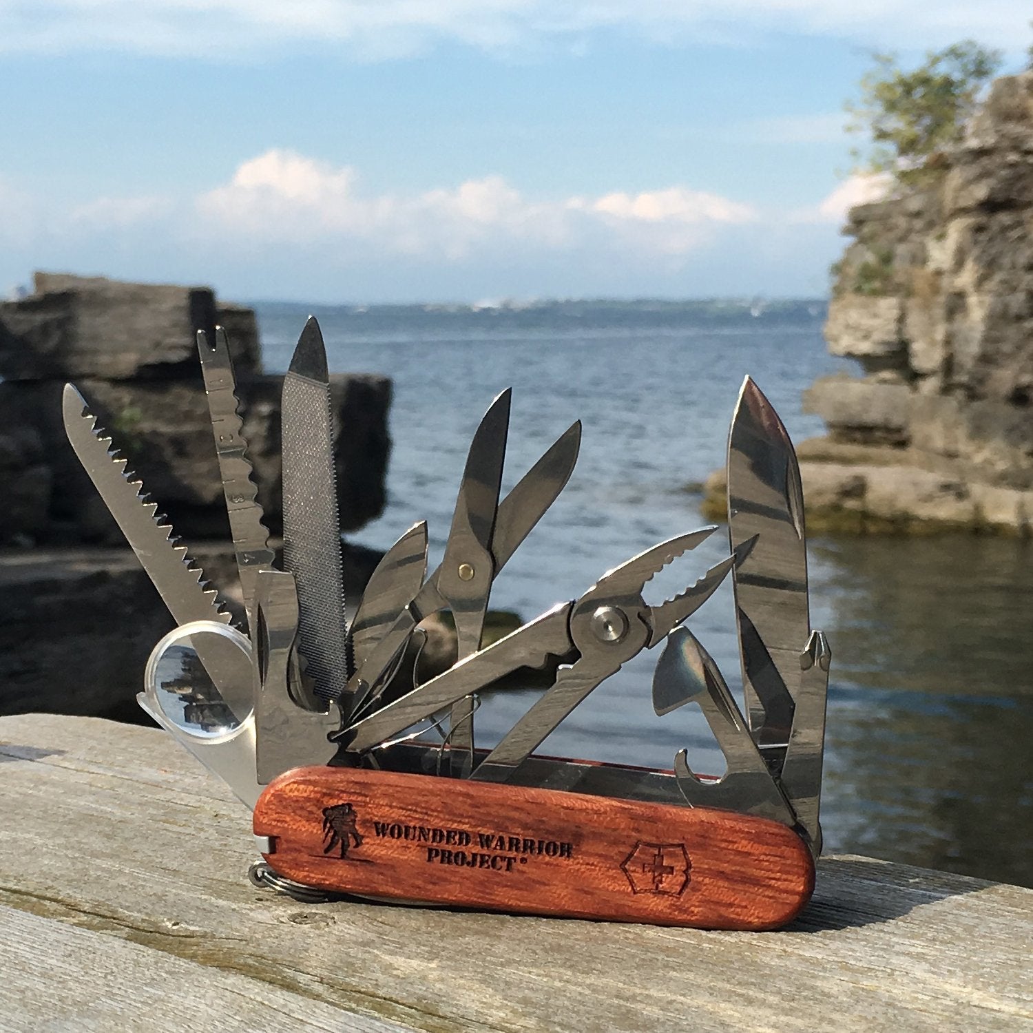 Swiss Army Knife Huntsman Victorinox Huntsman Swiss Army Knife – 15 ...